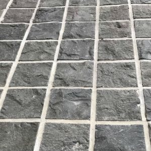 Cobblestones for driveways I Porphyry cobblestones I Bluestone ...